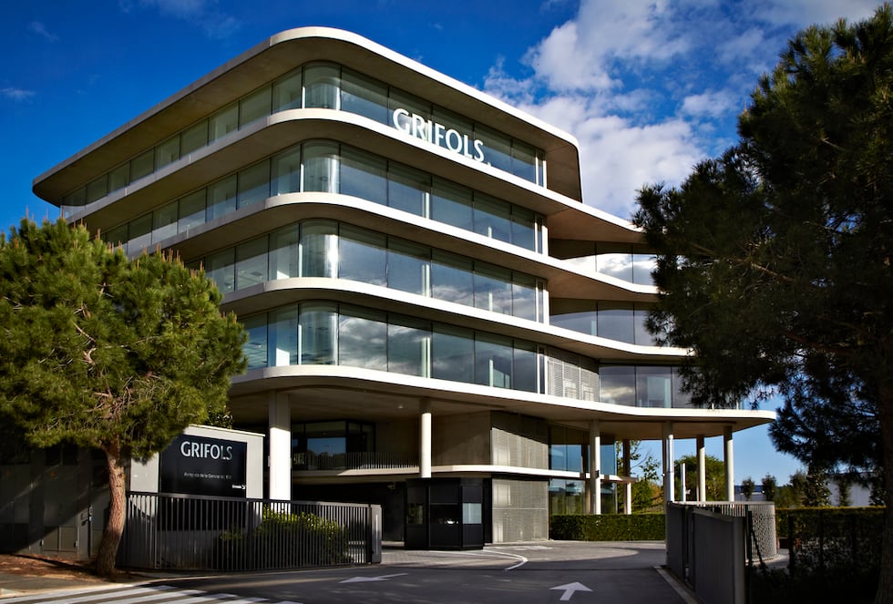 Grifols recibe autorización de EE UU para el ensayo de fase 2 de un colirio y la acción recupera ...