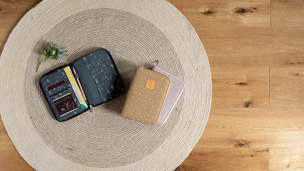 Nunca olvides el pasaporte al viajar gracias a estos prácticos portadocumentos | Escaparate ...