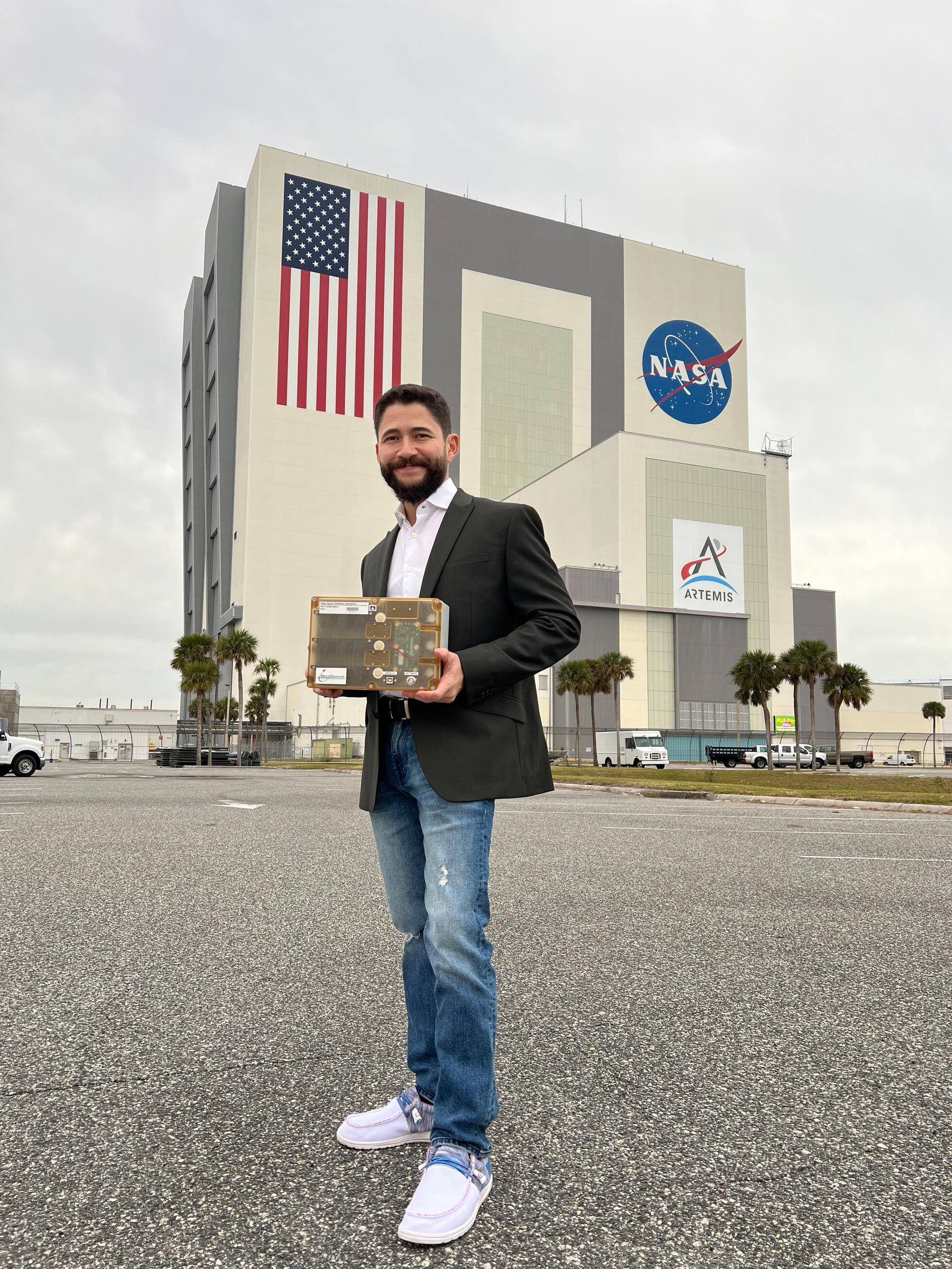 Luis Zea, bioingeniero espacial: “No podemos ir a la Luna y a Marte a ...