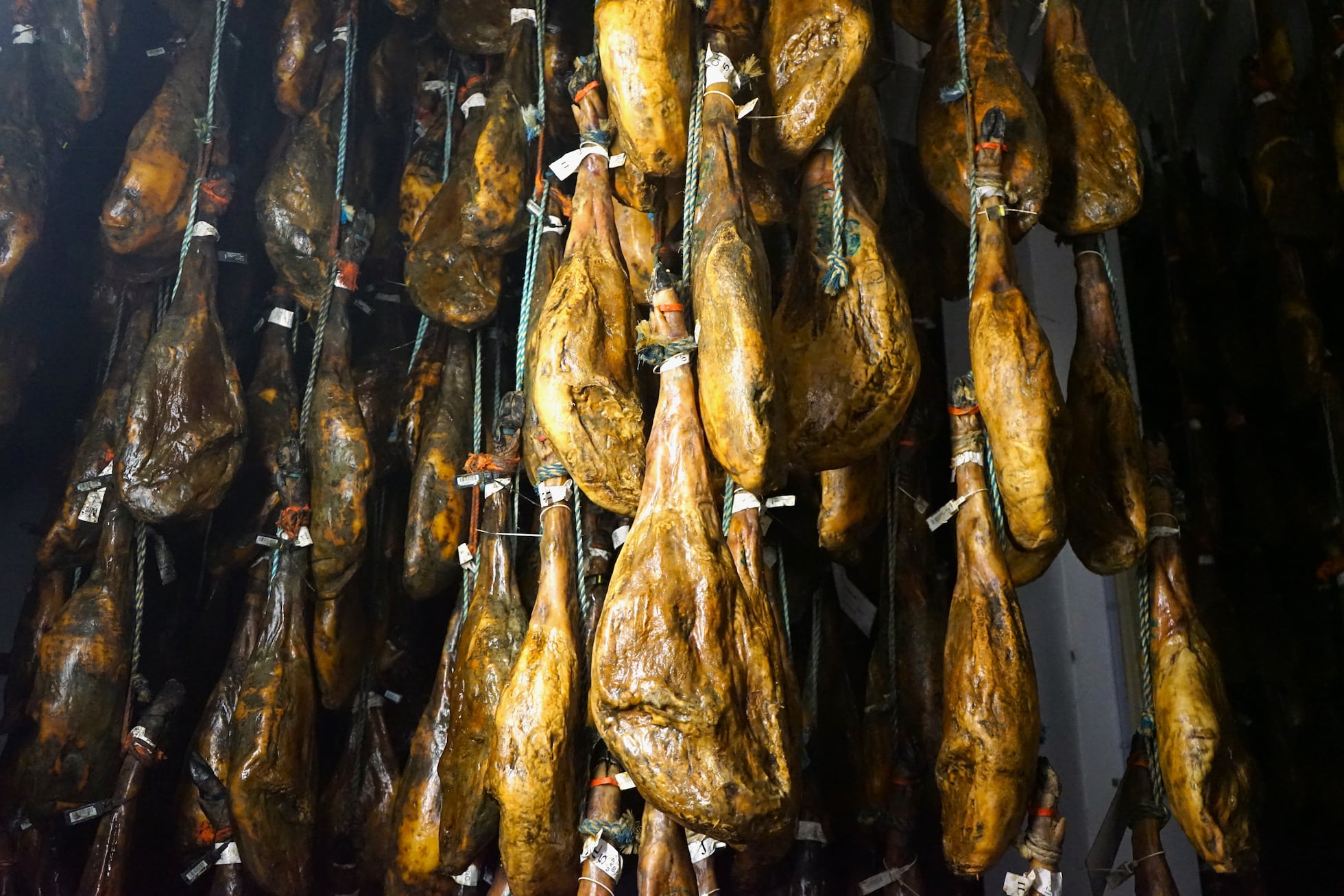 Julián Martín, los jamones y embutidos ibéricos que vende El Corte ...