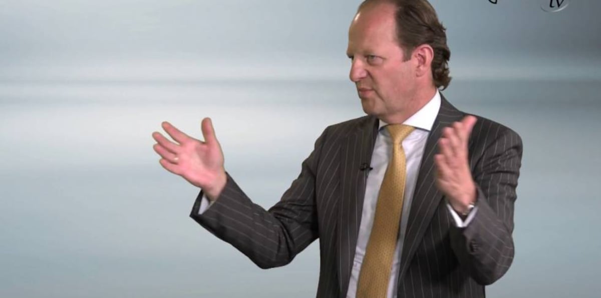 Six vende bonos por 650 millones a tipos negativos para cerrar la ...