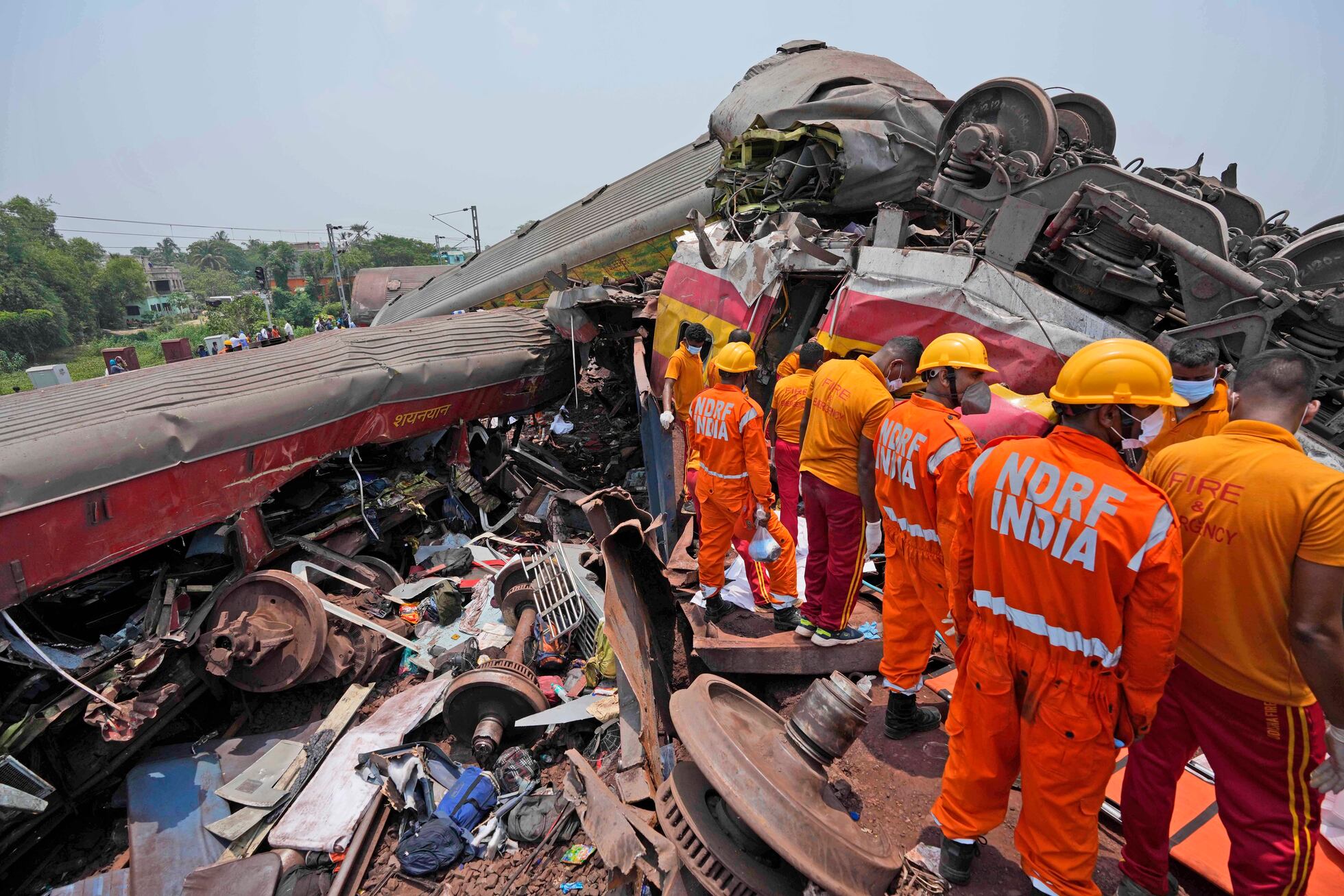 El accidente del tren de la India, en imágenes | Fotos | Internacional ...
