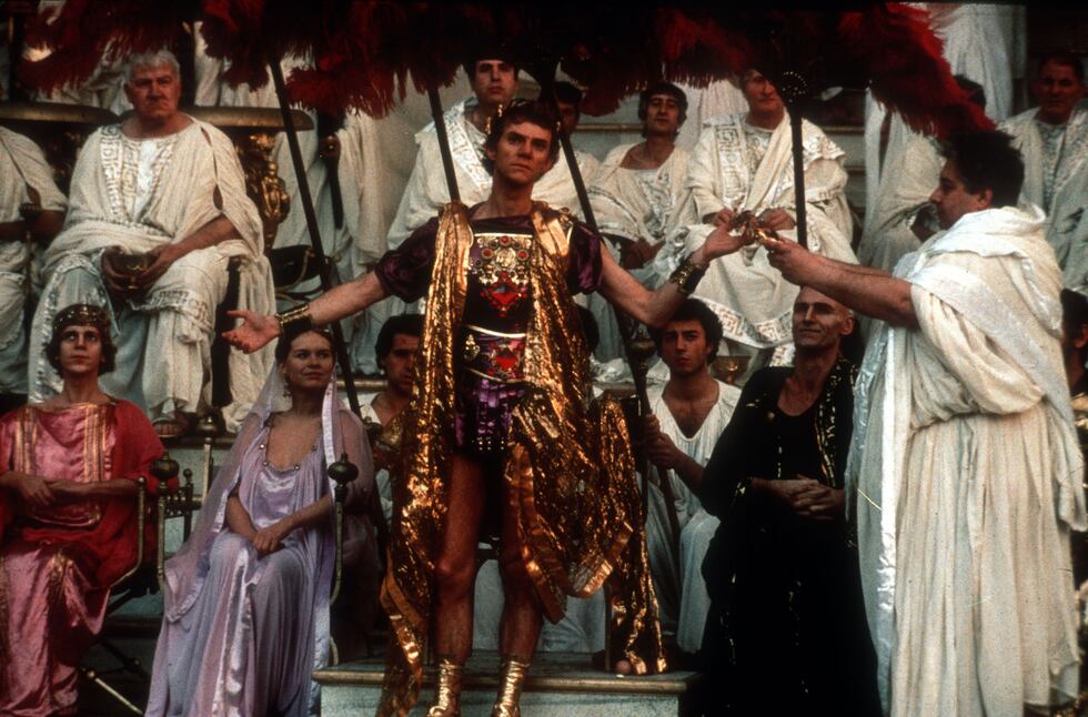 La nueva versión del ‘Calígula’ de Tinto Brass: menos pornografía, más ...