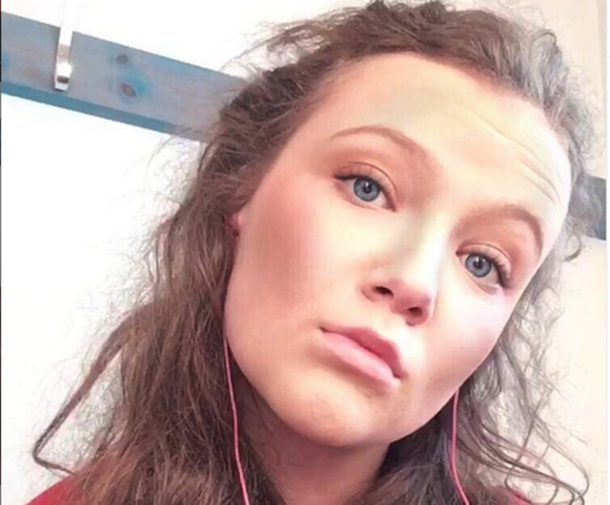 Cantante y feminista, esta es Beata, la hermana pequeña de Greta ...