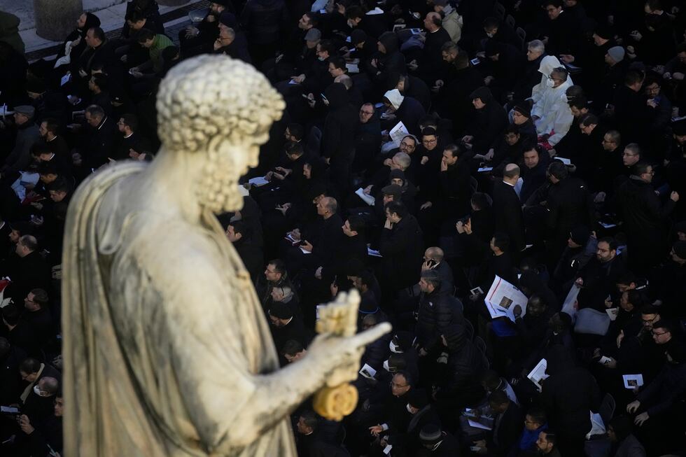 Ratzinger: El funeral del papa Benedicto XVI, en imágenes | Fotos ...