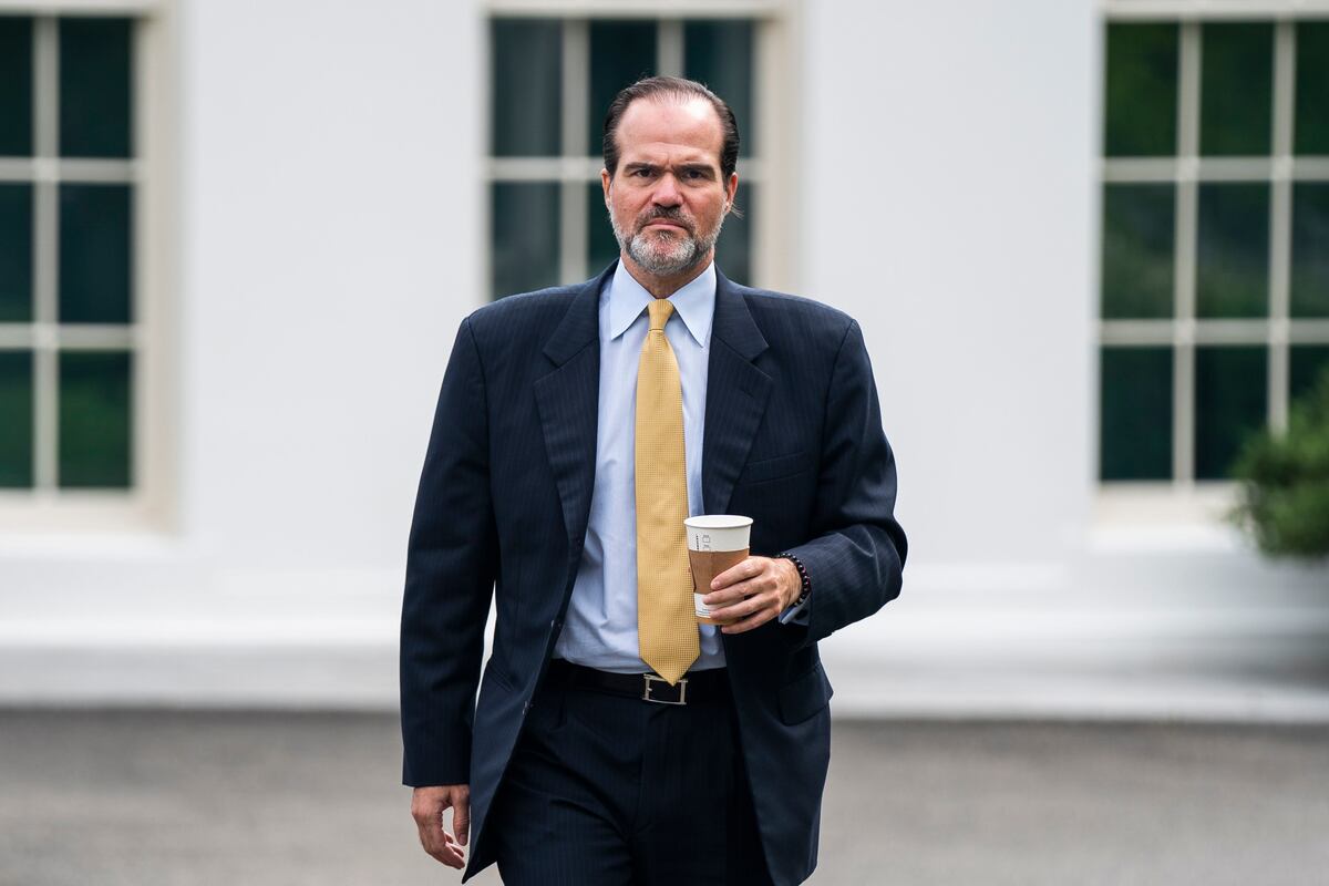 Una veintena de expresidentes se suma a la petición de aplazamiento de ...