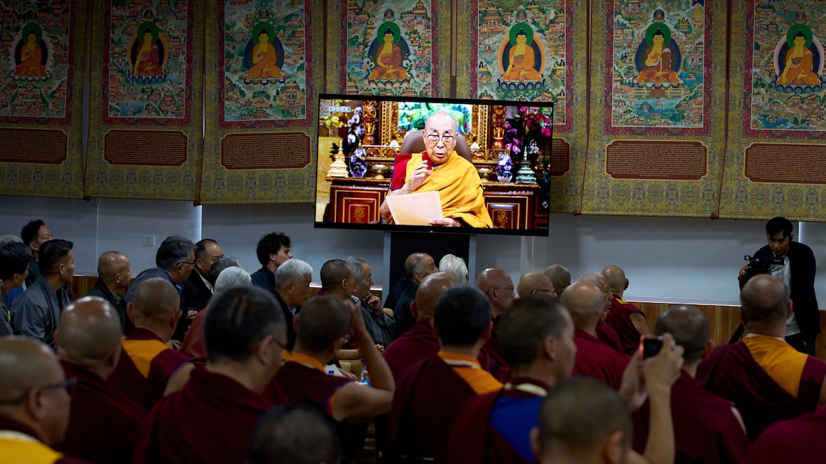 El Dalái Lama desafía a China al asegurar que tendrá una reencarnación ...