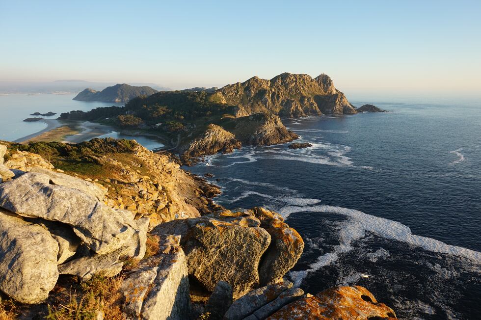 Las islas Cíes, mucho más que un paraíso donde bañarse | El Viajero ...