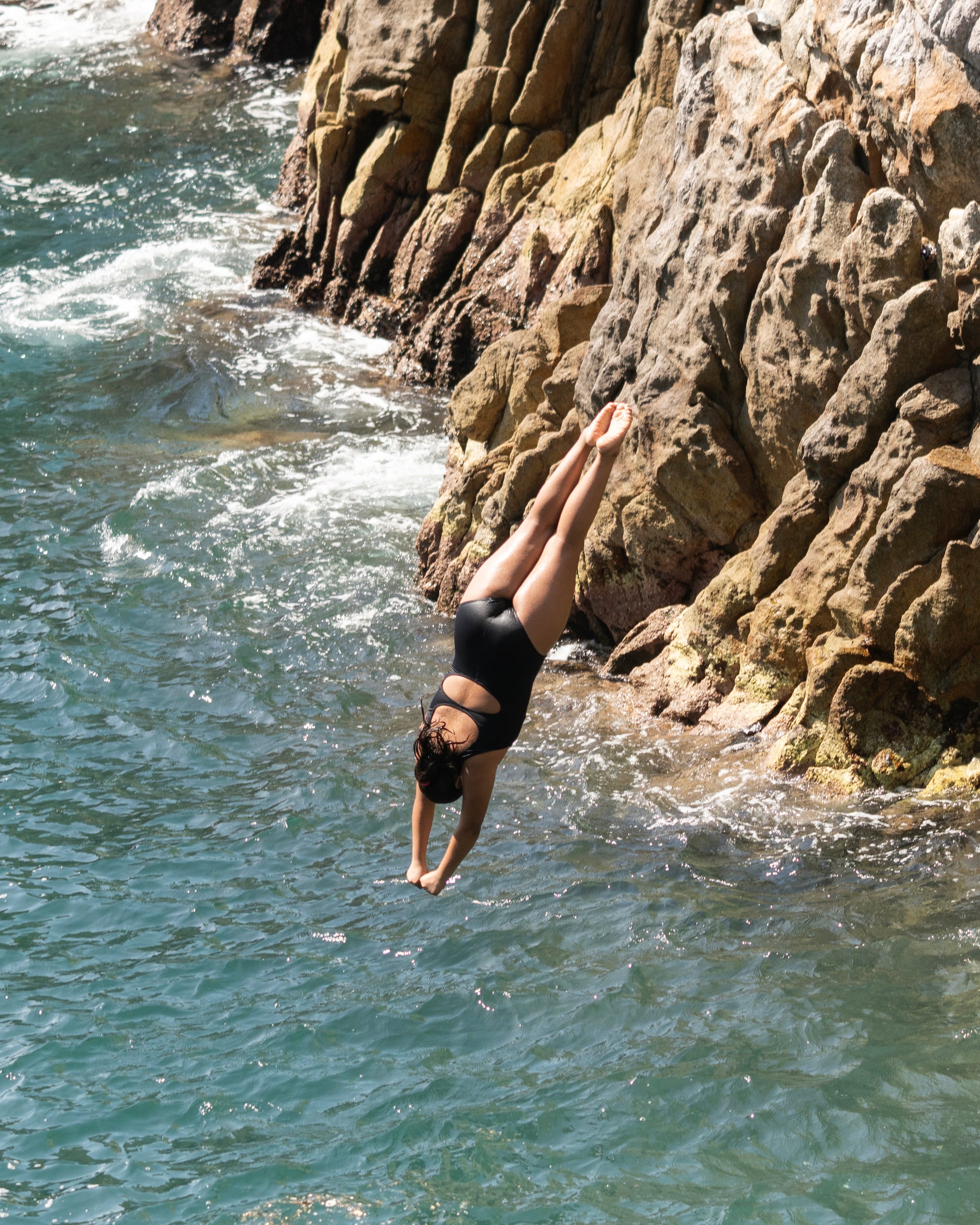 Acapulco’s cliff divers: 90 years of challenges, rituals and shows ...