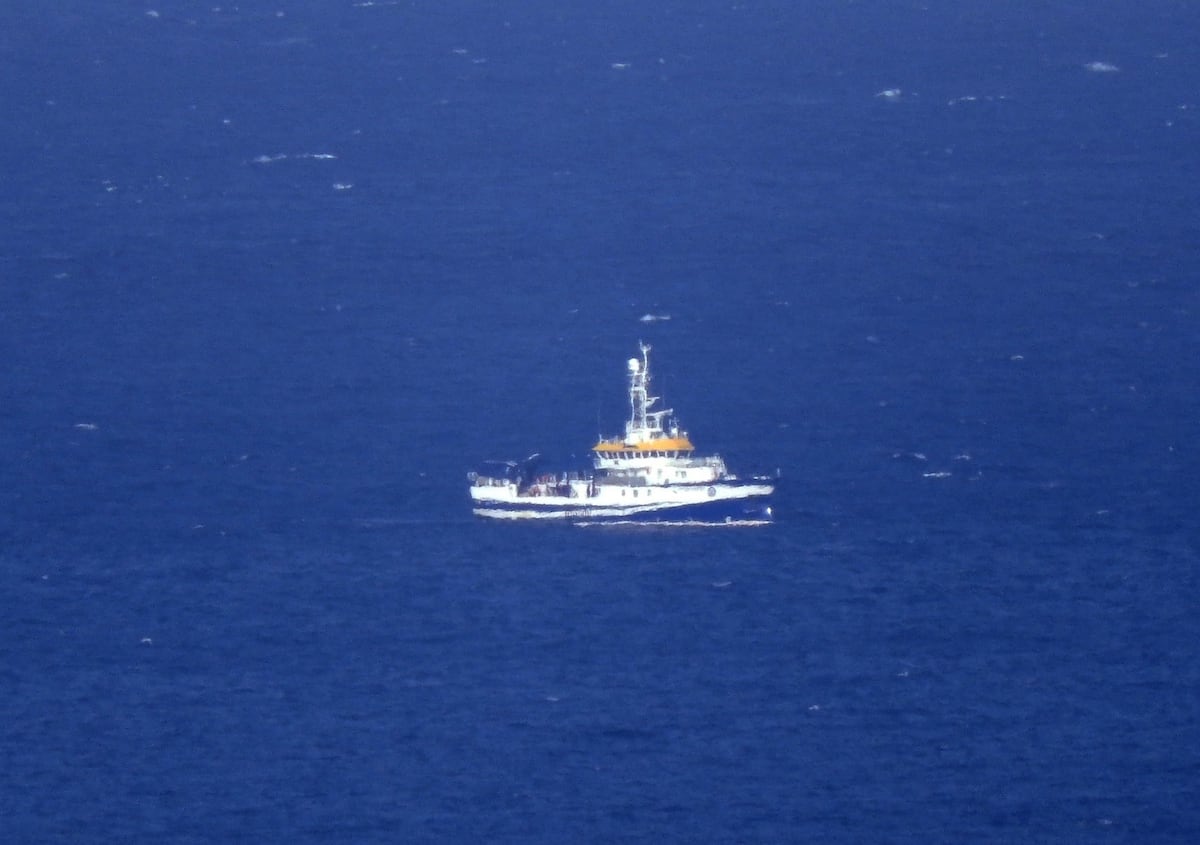 Anna and Olivia: Ship searching for missing Spanish children finds ...
