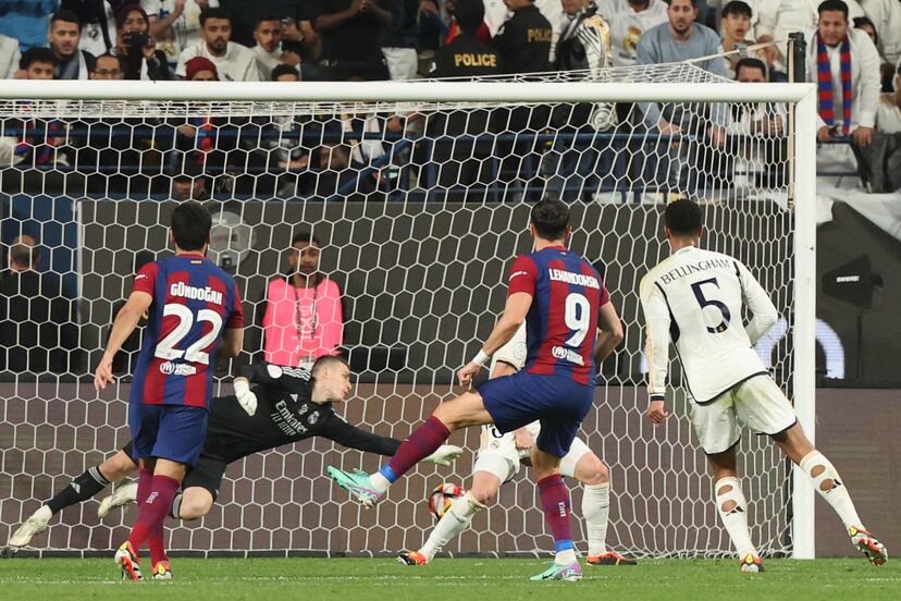Vinicius destroza al Barça y el Madrid conquista la Supercopa de España ...