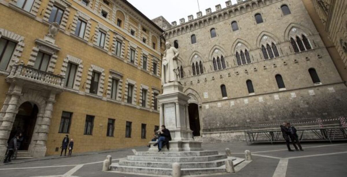 El Gobierno de Italia vende el 25% del capital del banco Monte dei ...