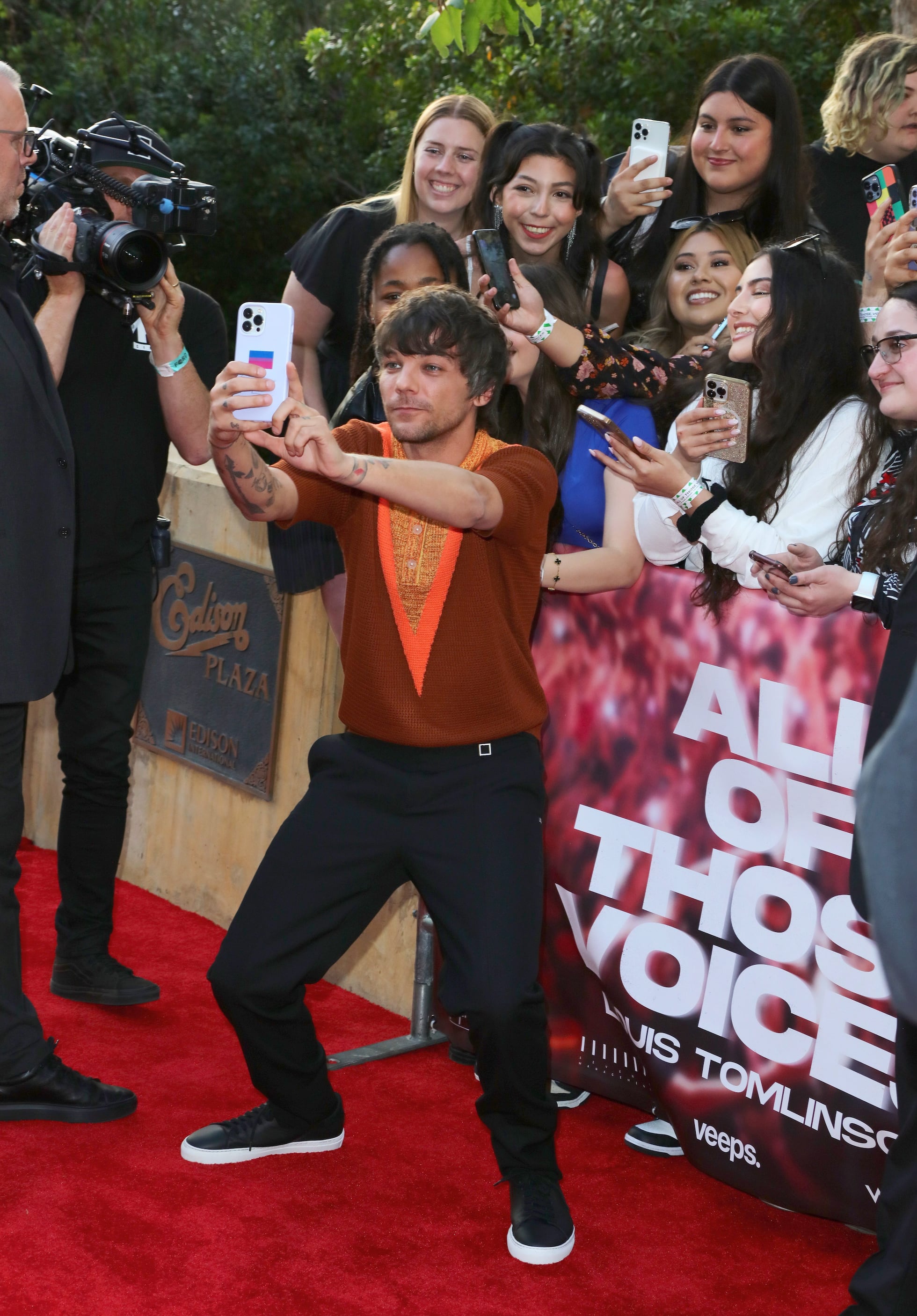 Louis Tomlinson sobre cómo sobrevivir a la muerte de su madre, su ...