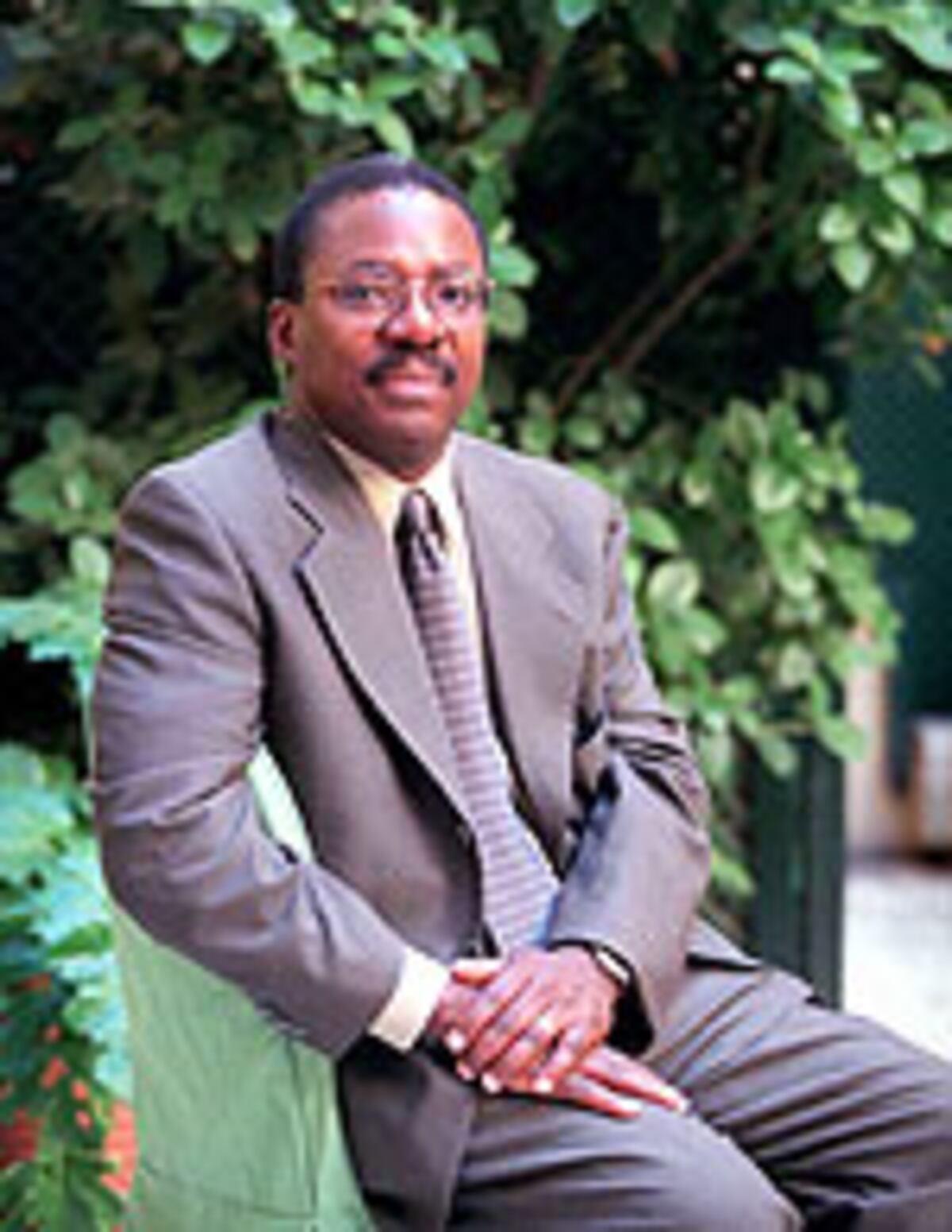 Al Zollar, director general de Lotus - PLANO MEDIO - RETRATO ...