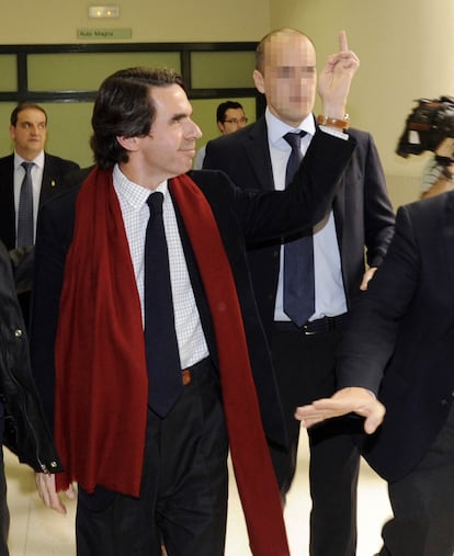 La espectacular transformación del estilo de Aznar, en imágenes | Fotos ...