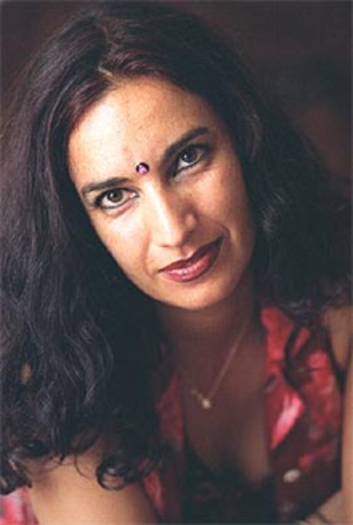 La bailarina Sharmini Tharmaratnam. PRIMER PLANO - RETRATO | Revista de ...