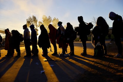 El cruce masivo de migrantes hacia Estados Unidos, en imágenes | Fotos ...